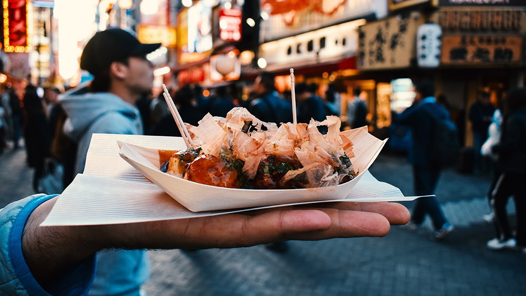Diez consejos para disfrutar del turismo gastronómico sin riesgos | UOC