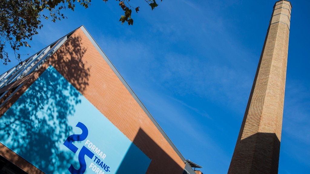 UOC continues to head the list of online universities for research ...