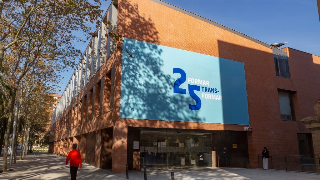 La UOC obtiene la acreditación institucional | UOC