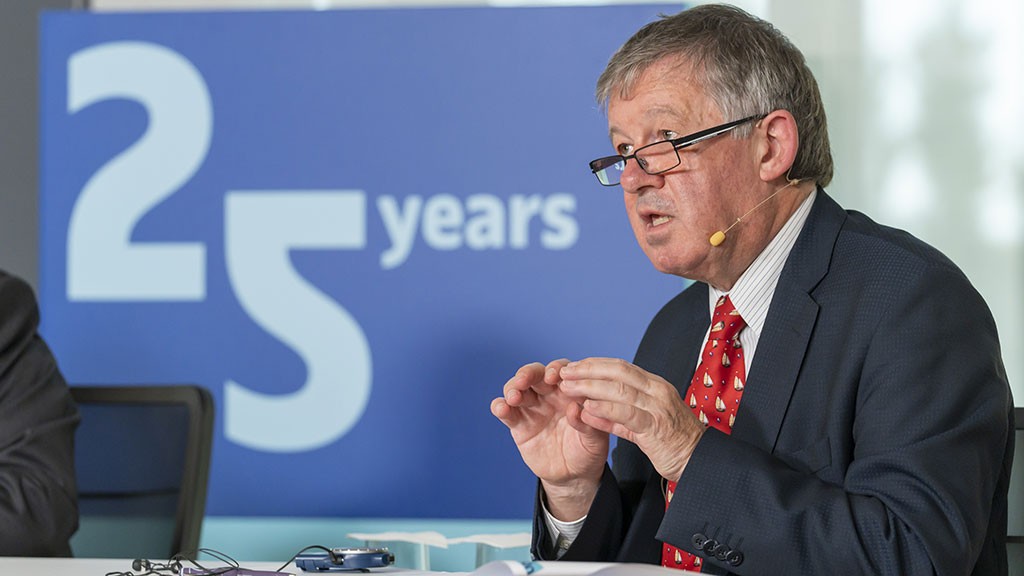 Michael Murphy: | UOC